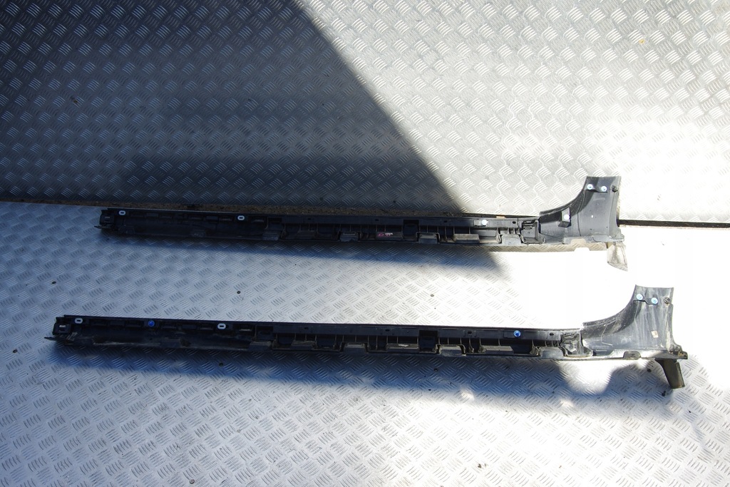 LISTWA PROGOWA NAKŁADKA PROGU DACIA DUSTER I PRAWA - 12798557831 ...