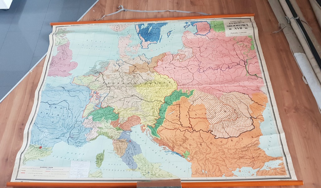 SZKOLNA MAPA EUROPA ŚRODKOWA W XVII W. - 10765012041 - oficjalne ...