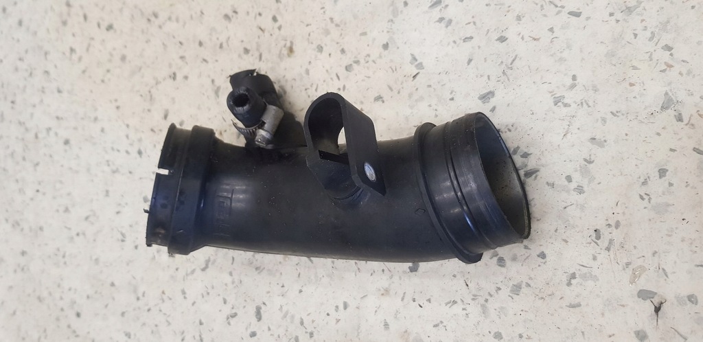 RURA PRZEWÓD POWIETRZA AUDI A4 B5 1.8 20V - 12497939584 - oficjalne archiwum Allegro