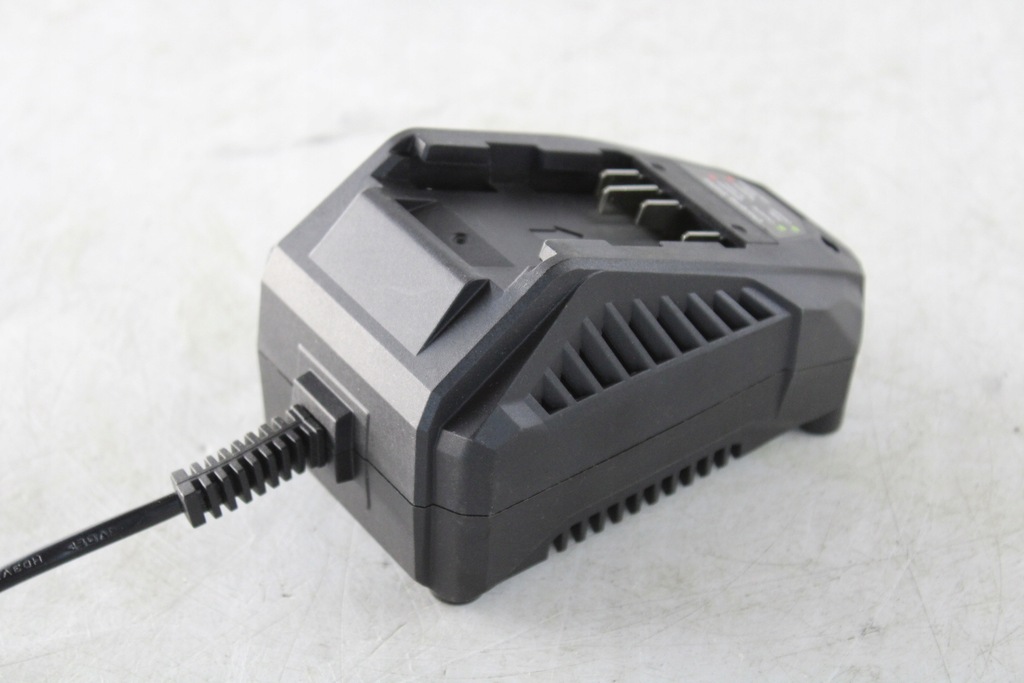 Ładowarka baterii akumulatora MacAllister MC1820 - 12379322858 ...