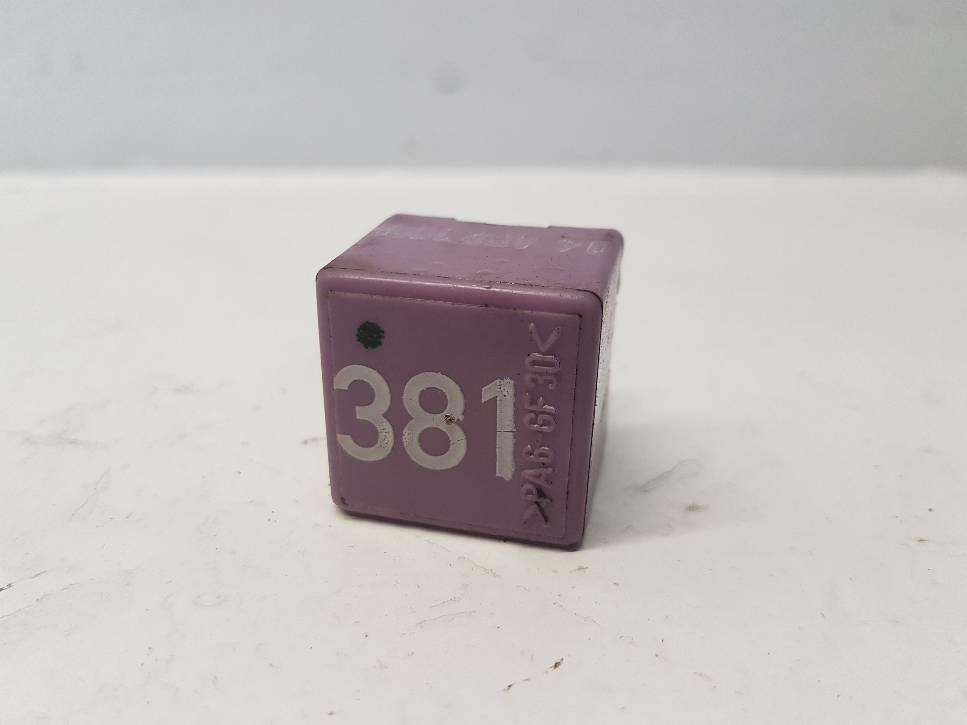 PRZEKAŹNIK 381 AUDI A4 B5 431951253G - 8705850353 - oficjalne archiwum ...