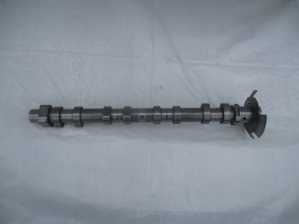 WAŁEK ROZRZĄDU MERCEDES C-KLASA W205 2.0 1.6 CGI - 13615633248 ...