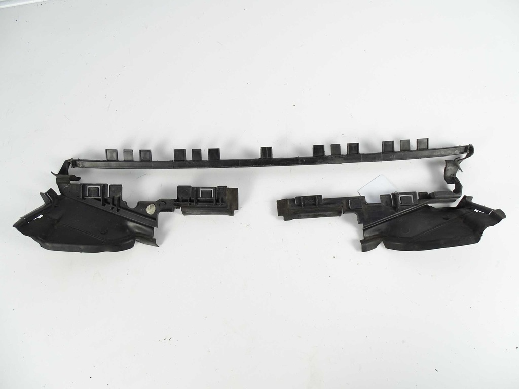 Mercedes W204 1.8 CGI ŁAPACZ KIEROWNICA POWIETRZA - 12083986651 ...