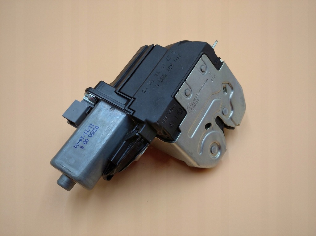 Zamek tył tylnej klapy Porsche Cayenne II VW Touareg II 7P0827505K ...