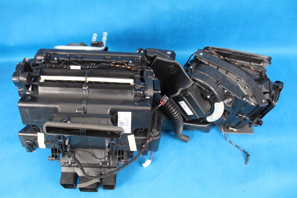 AUDI A4 B9 8W NAGRZEWNICA KOMBAJN 3 STREFY 19R - 13650605429 ...