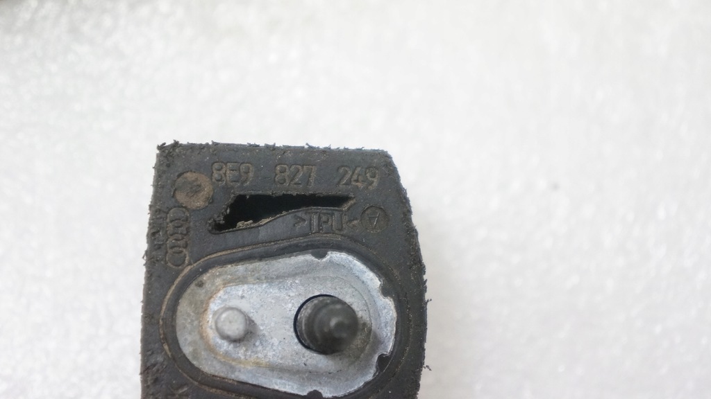 AUDI A4 B7 AVANT ODBÓJ KLAPY 8E9827249 - 7864605014 - oficjalne ...