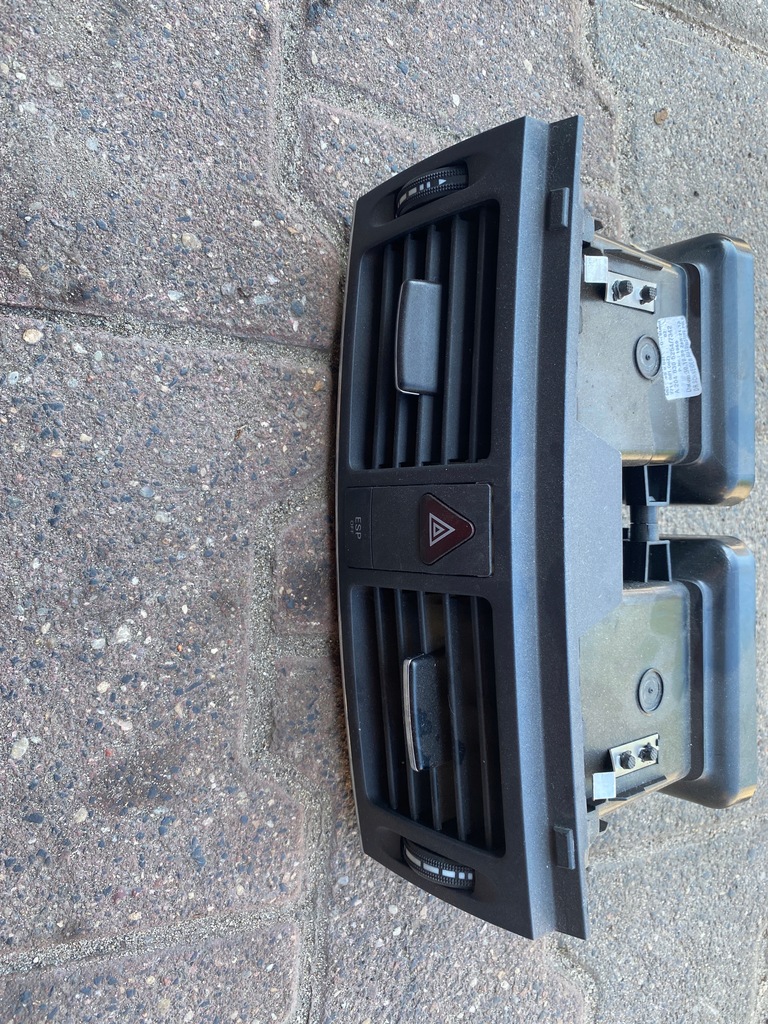 MERCEDES C W204 KRATKA NAWIEWU 2048305254 - 9464774719 - oficjalne ...