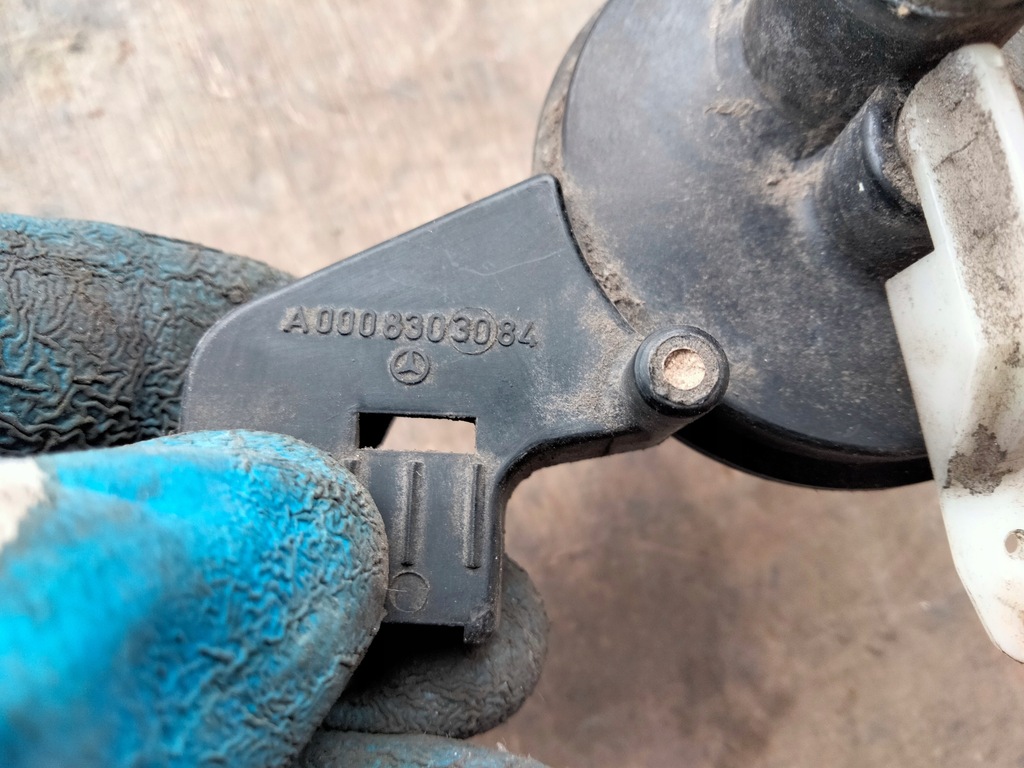 ZAWÓR NAGRZEWNICY MERCEDES KACZKA T1 A0008303084 - 13206627984 ...