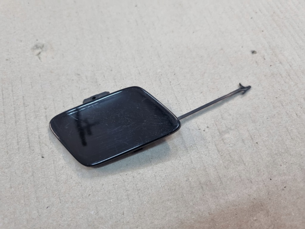 Audi A4 B9 Zaślepka Zderzaka Haka Holowniczego 12178942774