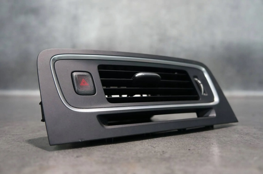 VOLVO V60 S60 II KRATKA DESKI NAWIEWU ŚRODKOWA 1302138 - 15015700567 ...