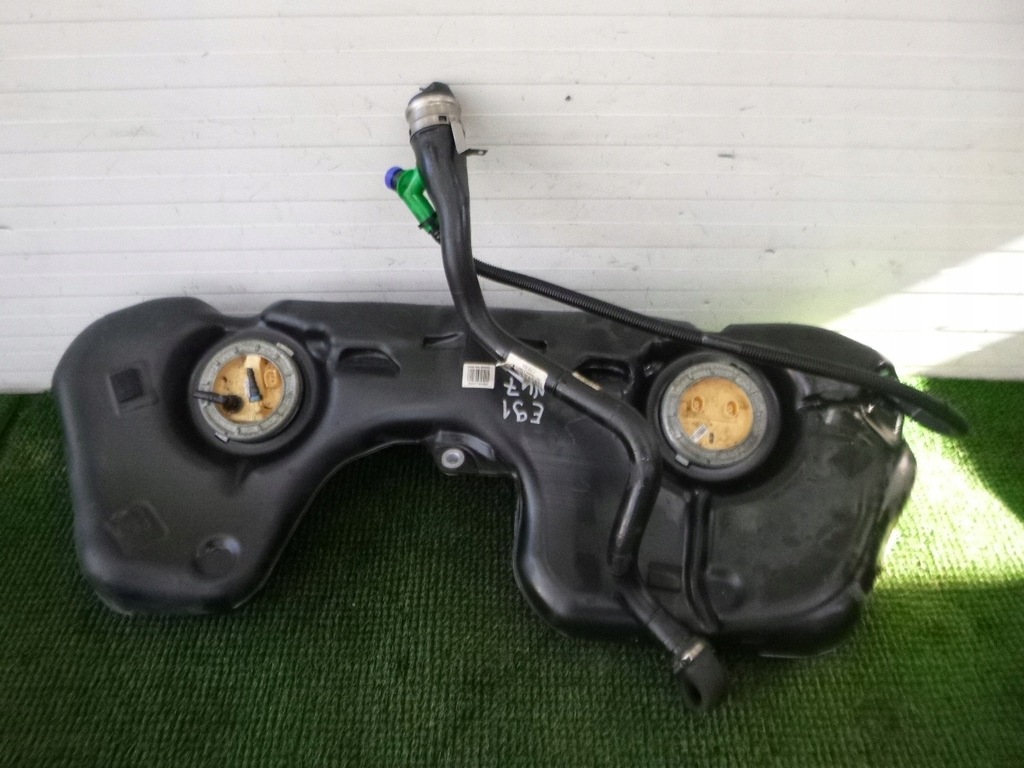 BMW E91 2.0d N47 ZBIORNIK PALIWA BAK POMPA KOMPLET - 12571593598 - oficjalne archiwum Allegro