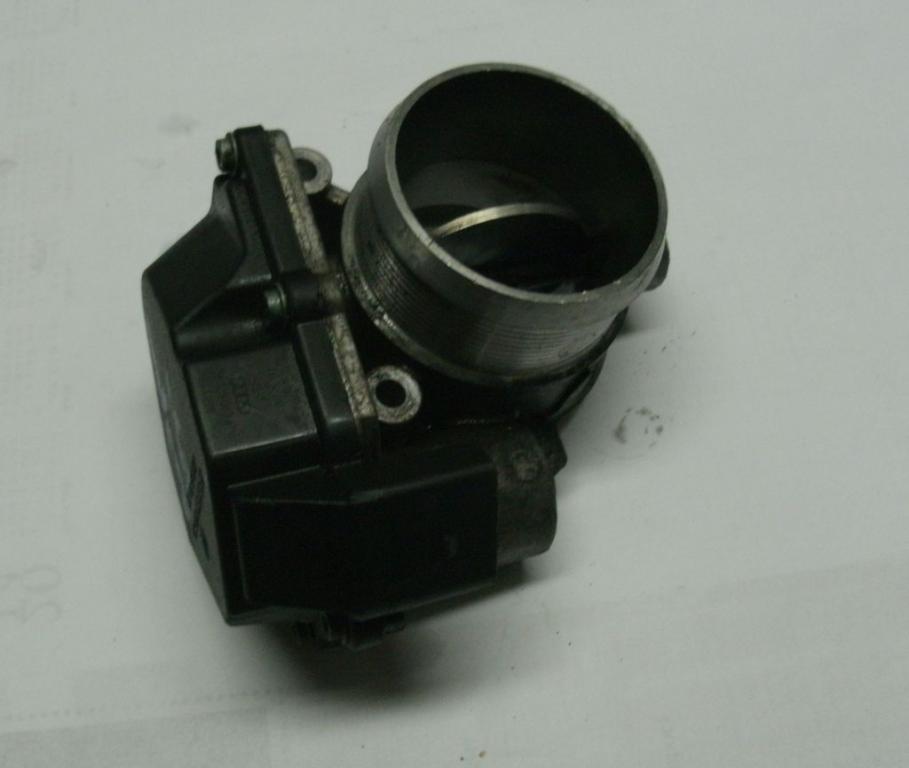 VW T5 CRAFTER 2.5 TDI PRZEPUSTNICA 076128063A - 12045611155 - oficjalne ...