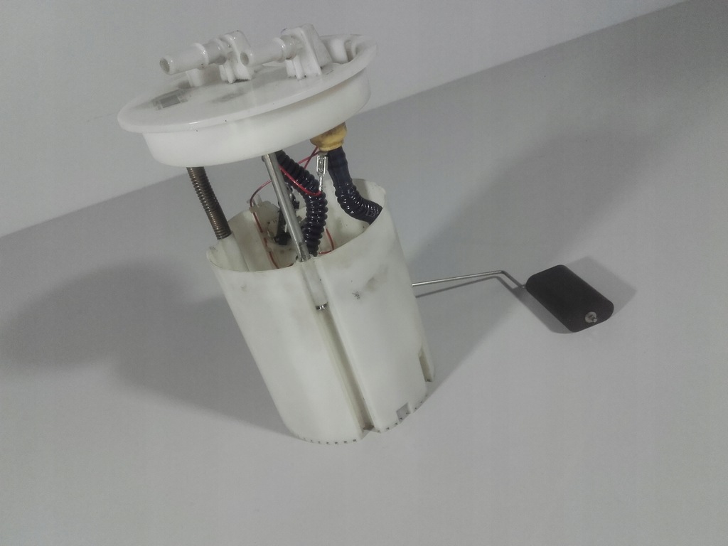 VOLVO V40 1.6 D2 12- PŁYWAK PALIWA 31321094 - 9002618435 - oficjalne ...