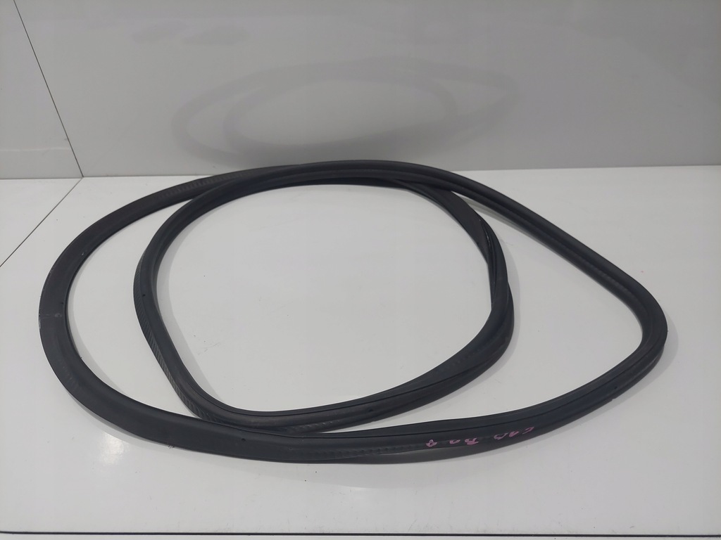 USZCZELKA KLAPY BAGAŻNIKA BMW F10 - 12668963213 - oficjalne archiwum ...