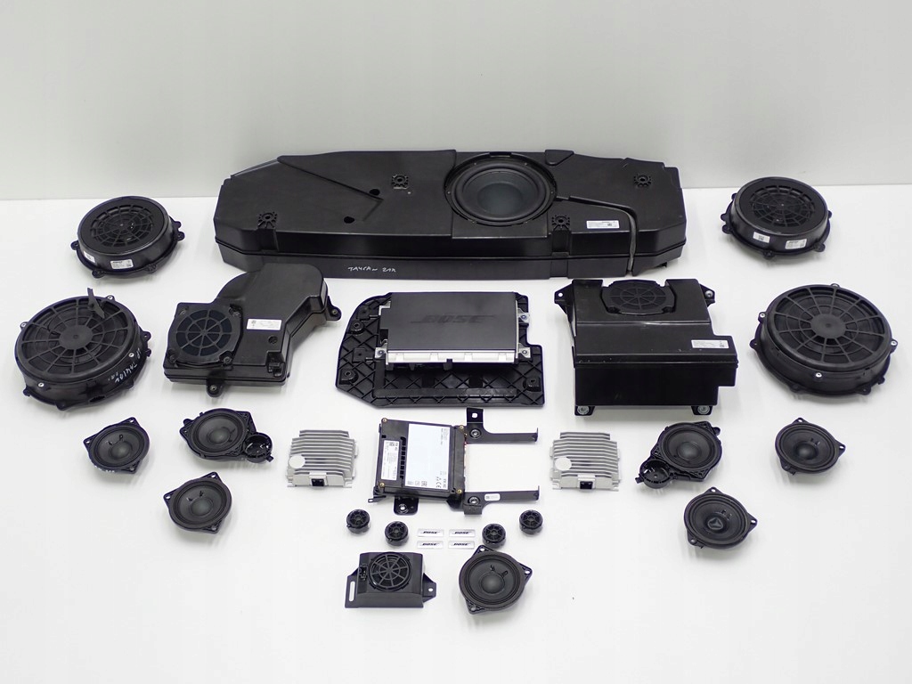 GŁOŚNIK WZMACNIACZ SUBWOOFER BOSE PORSCHE TAYCAN - 12255381906 ...