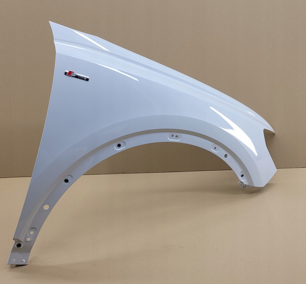 PRAWY BŁOTNIK PRZÓD AUDI Q3 II 83A IDEALNY W KOLOR LS9R S LINE ...