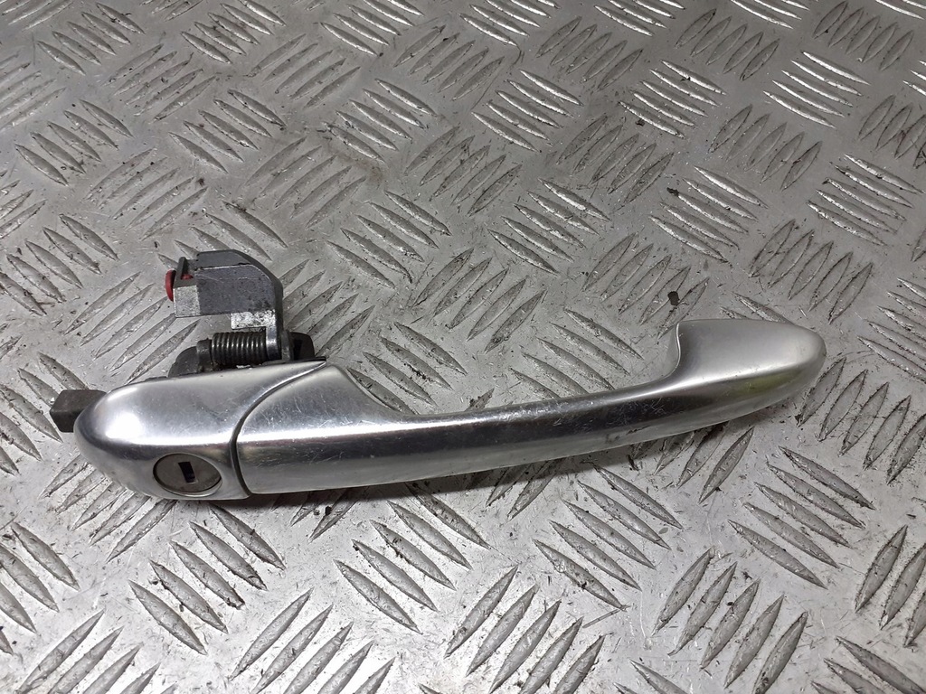 KLAMKA PRAWA PRZEDNIA ZEWNĘTRZNA ALFA ROMEO GT - 12911786147 - oficjalne archiwum Allegro
