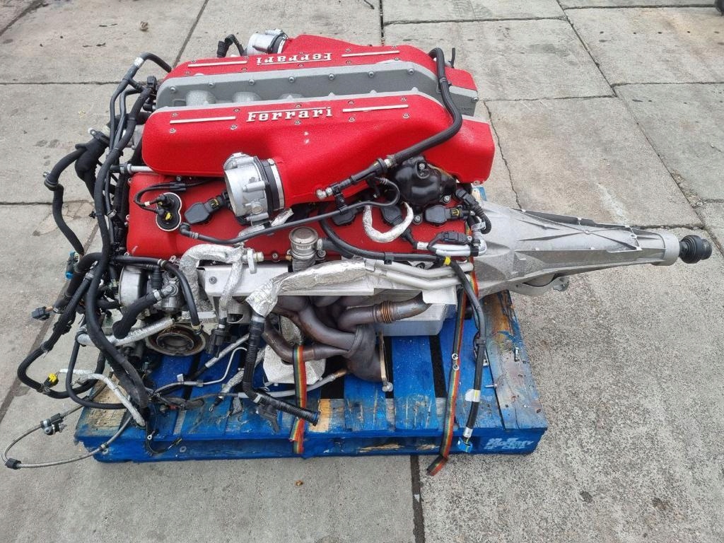 Ferrari GTC4LUSSO 6.3 V12 Silnik Engine F140 - 13854122978 - oficjalne ...