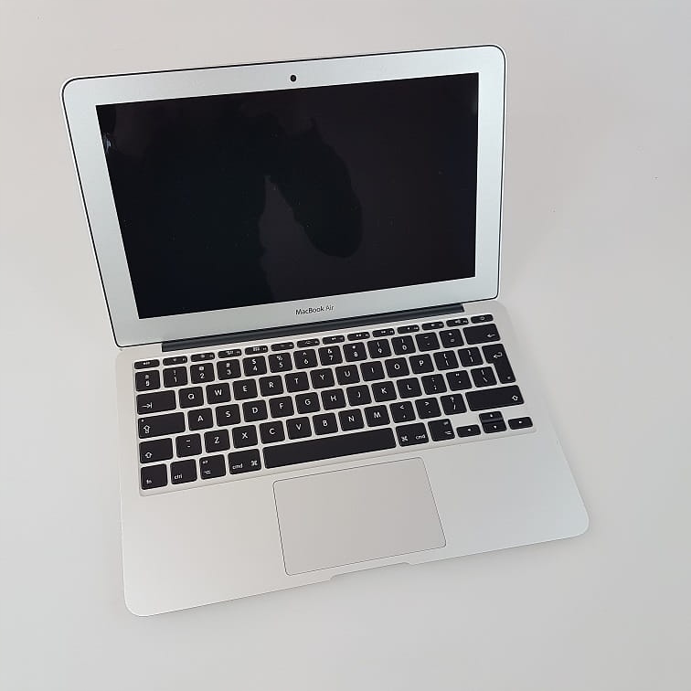 Apple MacBook AIR A1465 i5-3gen 4GB RAM 64GB SSD - 9542428070 ...