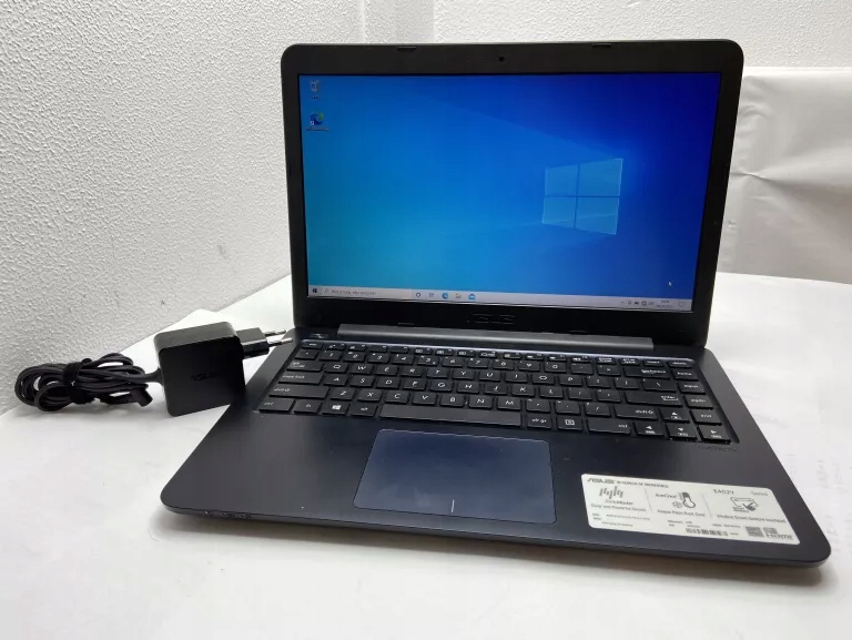 LAPTOP ASUS E402Y AMD E2-7015/4GB RAM/64GB HDD - 12484285162 ...