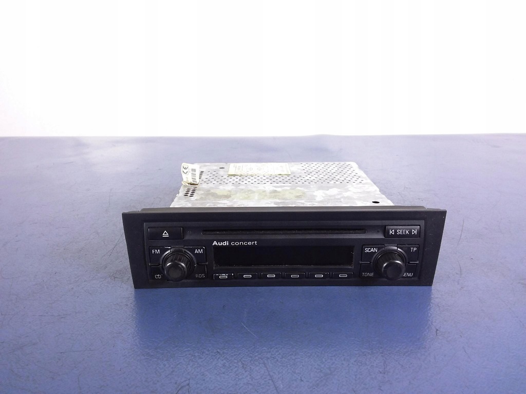 AUDI A3 8P RADIO AUDI CONCERT 8P0035186C - 12044374166 - oficjalne archiwum Allegro