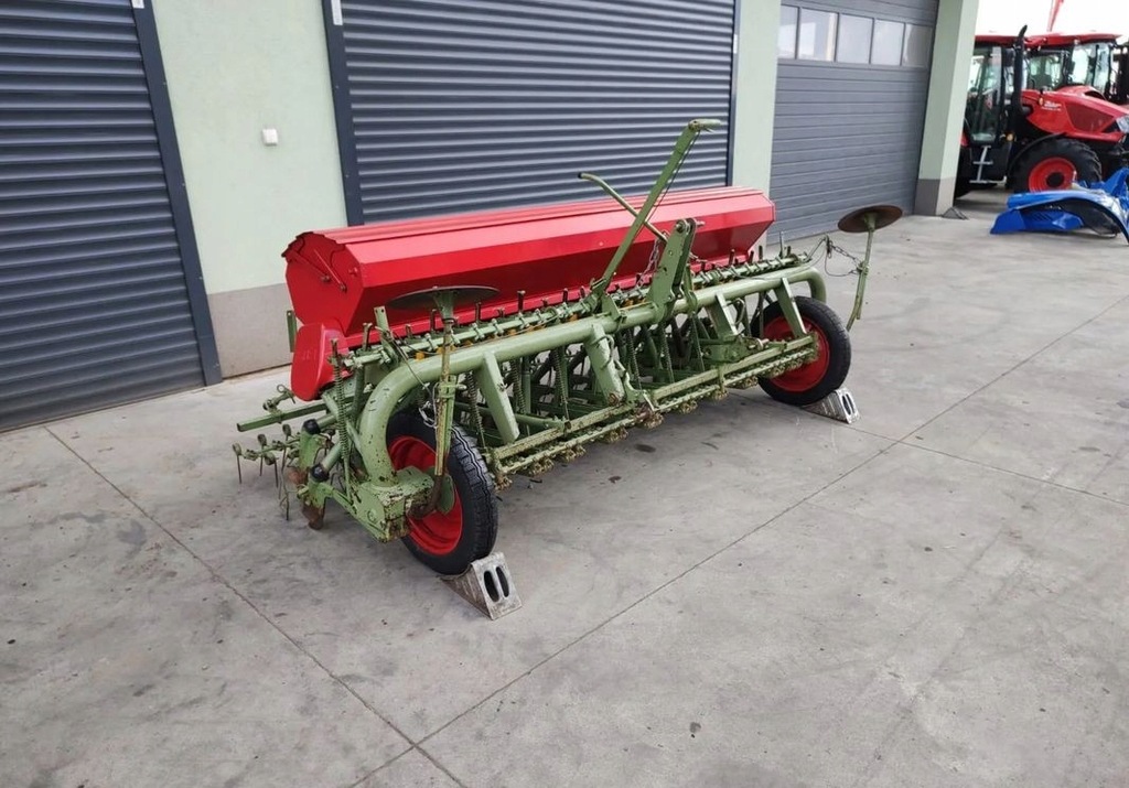 Nodet Siewnik Zbozowy Nodet Gougis 3,0 m Siewn... - 13451916937 - oficjalne archiwum Allegro