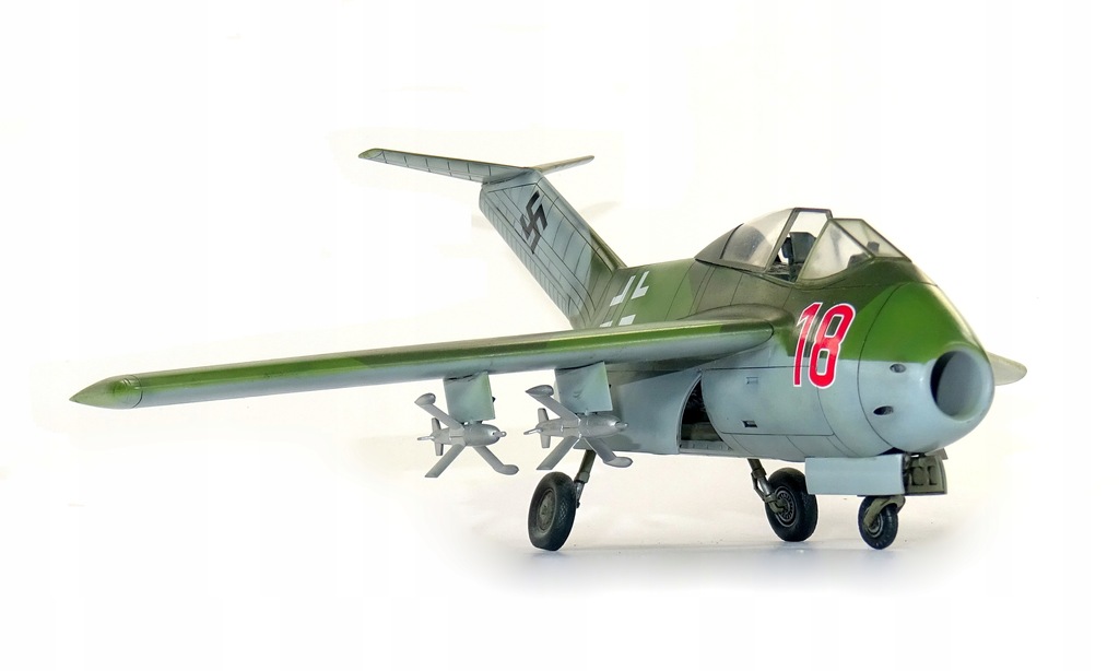 1-48_Focke-Wulf Ta 183 Huckebein_ Academy - 14869429941 - oficjalne ...