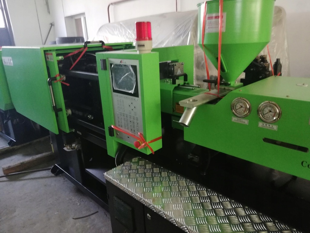 Купить Shuangsheng SSF 520 новая машина для литья под давлением: отзывы ...