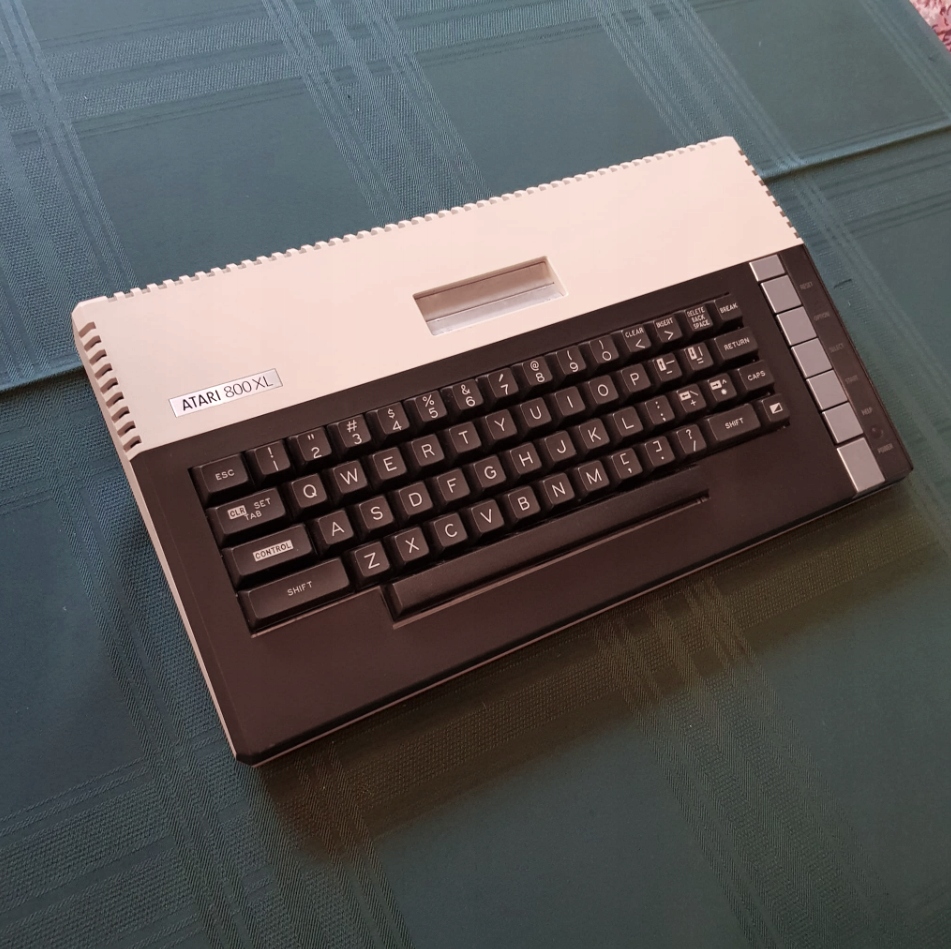 Komputer Atari 800 XL - 15094266104 - oficjalne archiwum Allegro