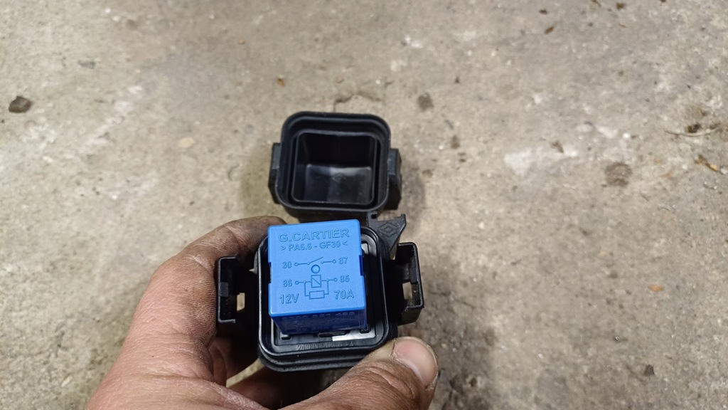 RENAULT MEGANE III PRZEKAŹNIK - 15106328591 - oficjalne archiwum Allegro