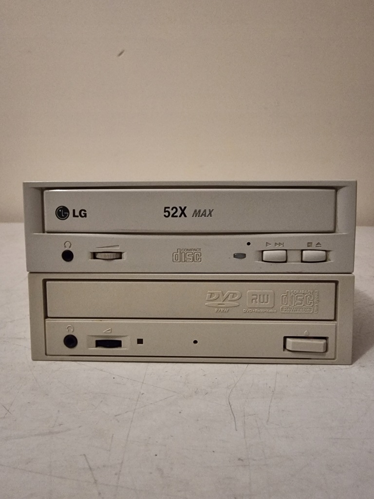 NAPĘD CD-ROM LG CRD-8522B - 2 SZTUKI !!!! - 12609703236 - oficjalne archiwum Allegro