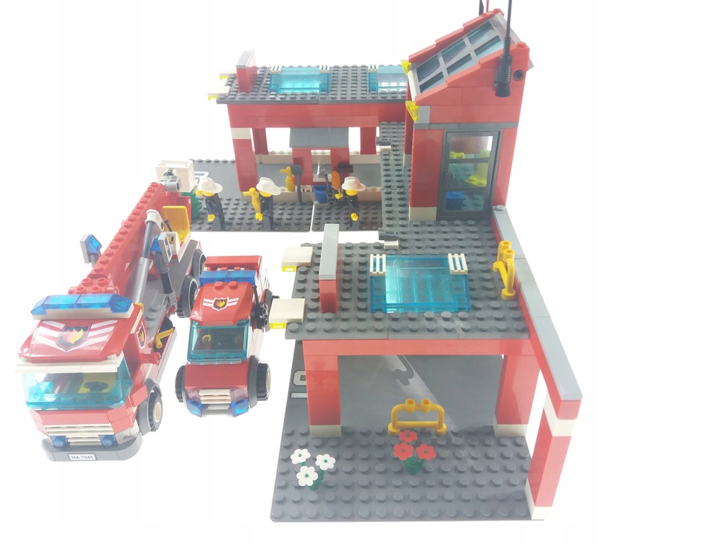 Lego City 7945 Fire Station Straż Pożarna - 7741722478 - oficjalne ...