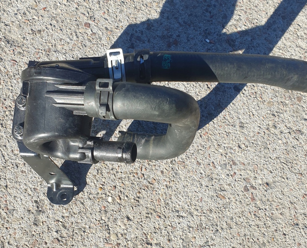 Volvo XC90 II XC60 pompka wąż separator przewód - 13775324213 ...