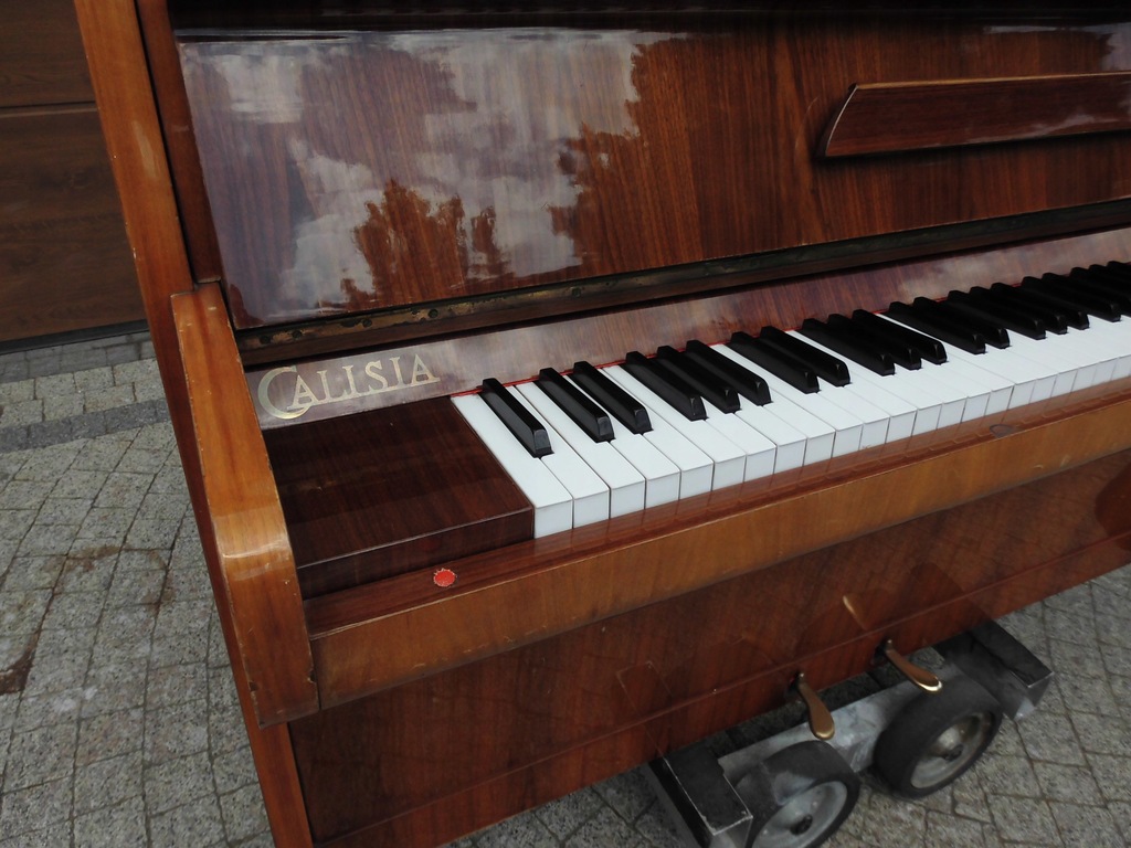 PIANINO ** CALISIA ** LATA 70 BRĄZ ORYGINAŁ - 13439684047 - oficjalne ...