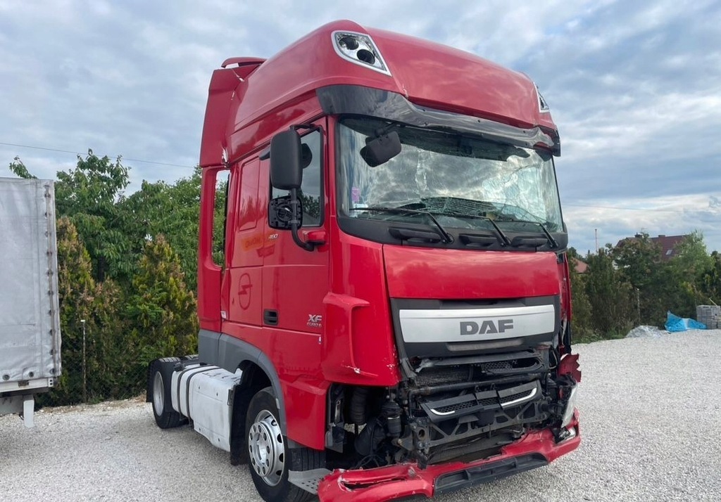 DAF XF 460 SuperSpaceCab LowDeck DAF XF 460 Su... - 14743794791 ...