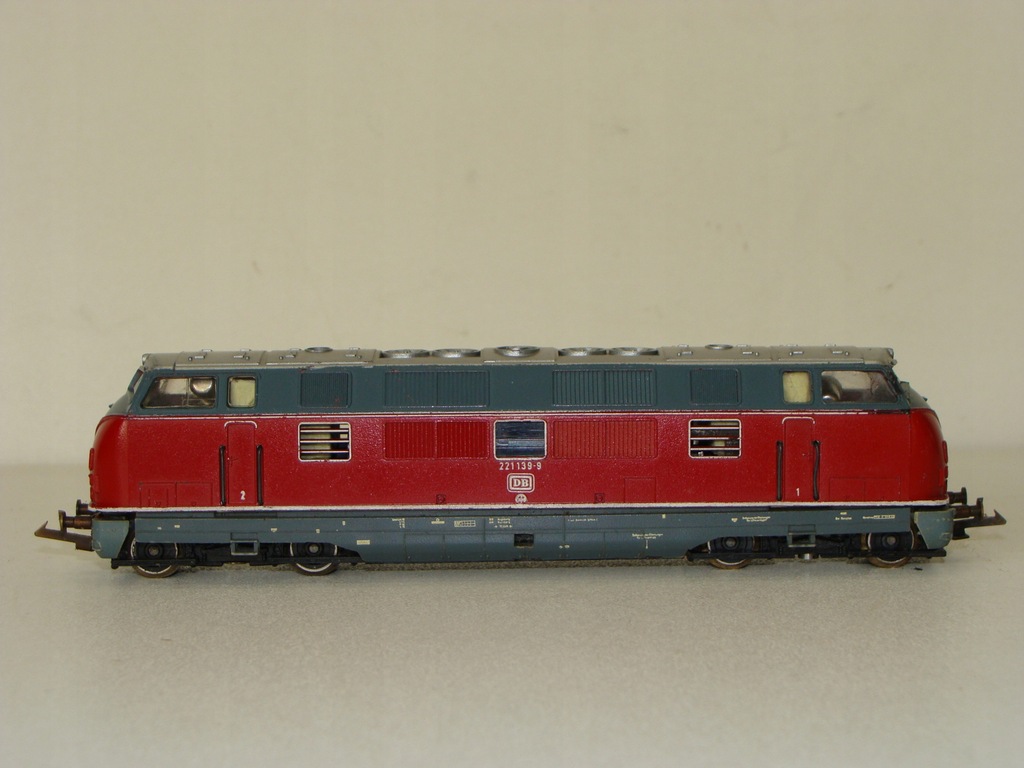 LOKOMOTYWA SPALINOWA BR 221 139-9 - ZEUKE - TT - 14375566768 - oficjalne archiwum Allegro