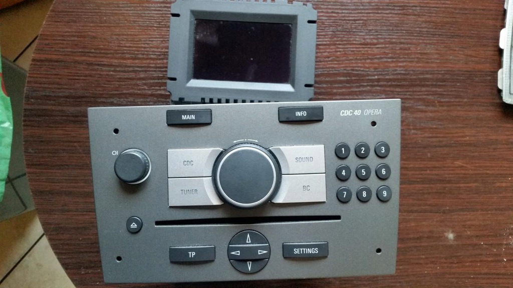 RADIO CDC 40 OPERA OPEL VECTRA C SIGNUM - 12247084606 - oficjalne ...