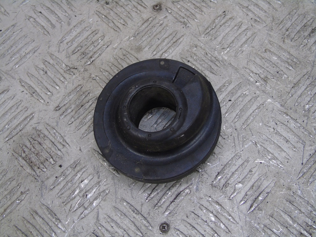 AUDI A4 B8 PODKŁADKA GUMA POD SPRĘŻYNE LEWY TYŁ - 12024639458 ...