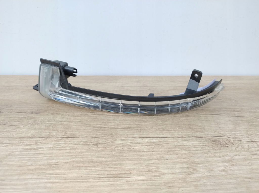 VW TOUAREG KIERUNKOWSKAZ LUSTERKA LEWEGO LED MIGACZ 7P6949101 K109/027 ...