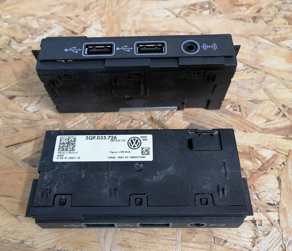 VW TIGUAN II GNIAZDO USB AUX HUB - 10747824160 - oficjalne archiwum Allegro