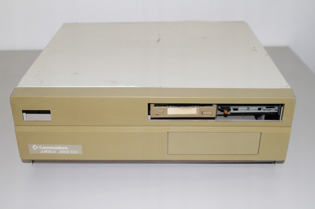 Komputer Amiga a2000 - 13087053943 - oficjalne archiwum Allegro