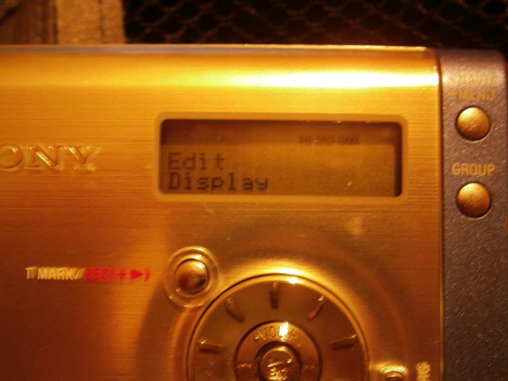 WALKMAN SONY MZ-NH 700 + PILOT ,SLUCHAWKI , ETUI - 12840101090 - oficjalne archiwum Allegro