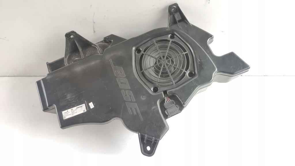 AUDI A3 8P GŁOŚNIK SUBWOOFER BOSE WZMACNIACZ - 13175032200 - oficjalne archiwum Allegro