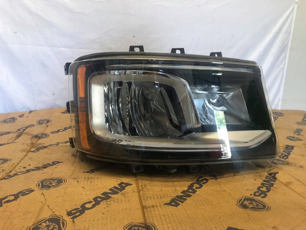 LAMPA SCANIA Full Led RH 2655849 - 11571844327 - oficjalne archiwum Allegro