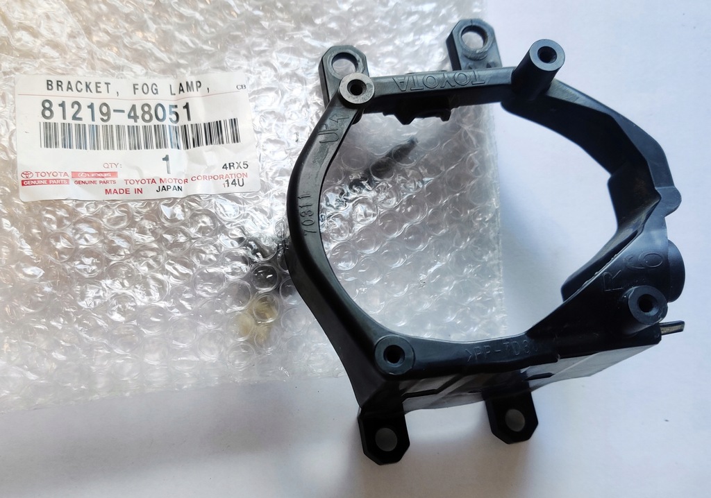 RAMKA MOCOWANIE HALOGENU LEXUS ES IS CT RX GS C-HR - 12458443930 - oficjalne archiwum Allegro