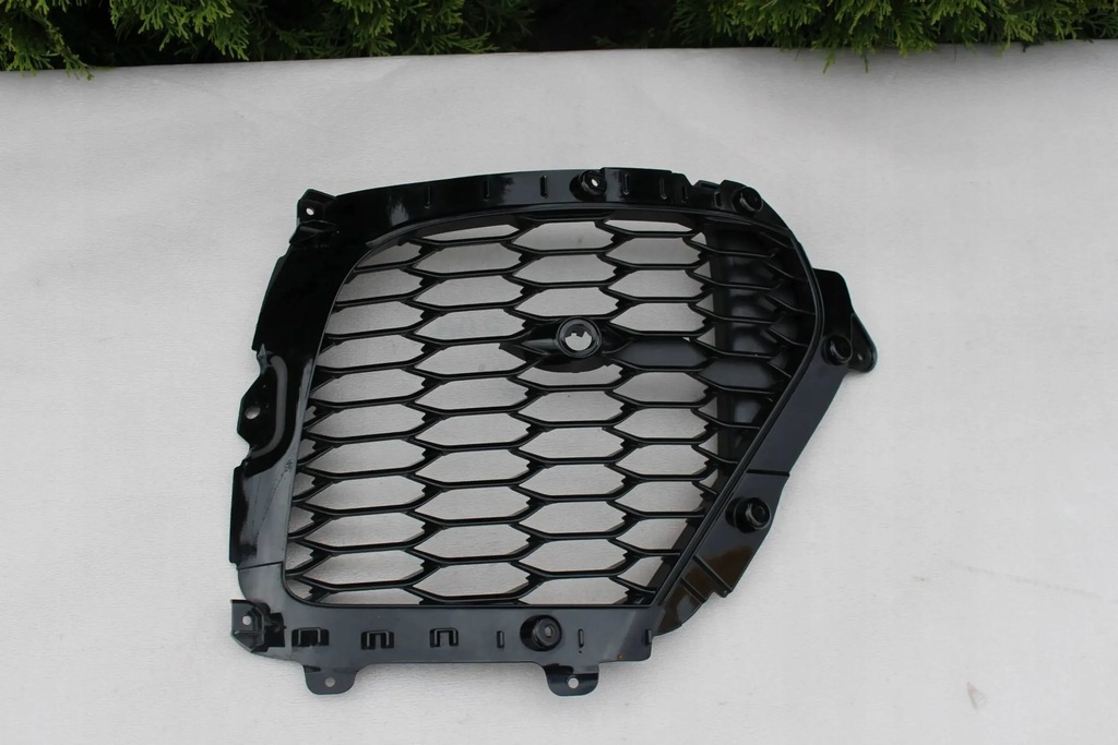 Jaguar F-Pace kratka prawa zderzak SVR F PACE MK8M - 16589213547 ...