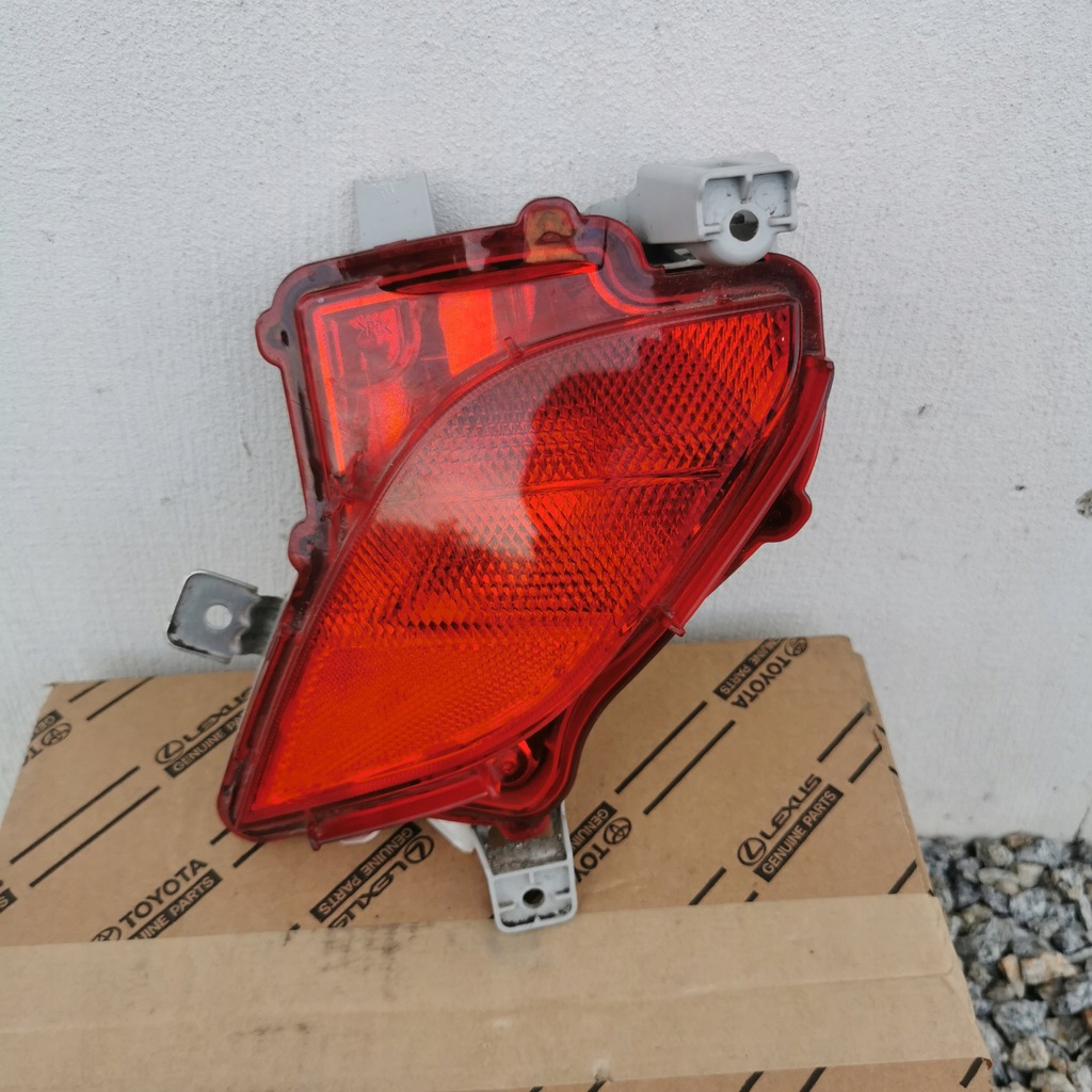 TOYOTA HIGHLANDER LIFT LAMPA TYLNA LEWA W ZDERZAK - 13412619814 ...
