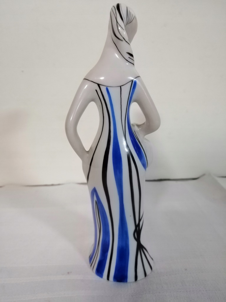 Figurka porcelanowa Figurka porcelanowa