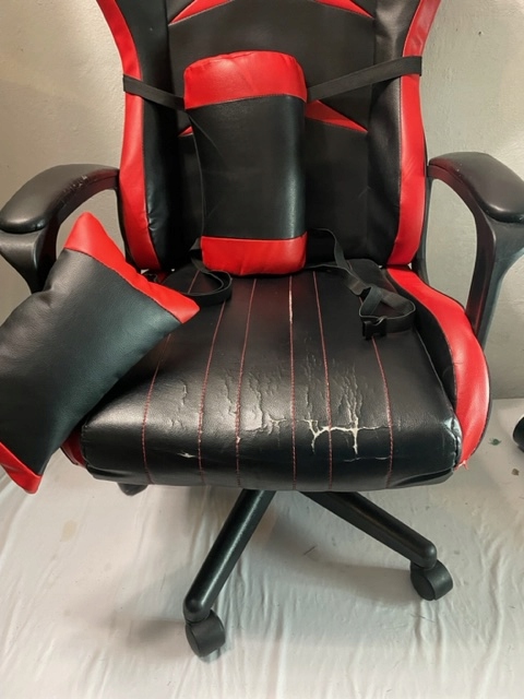 Fotel gamingowy IntimaTe WM Heart ekoskóra czarno-czerwony NA CZĘŚCI ...