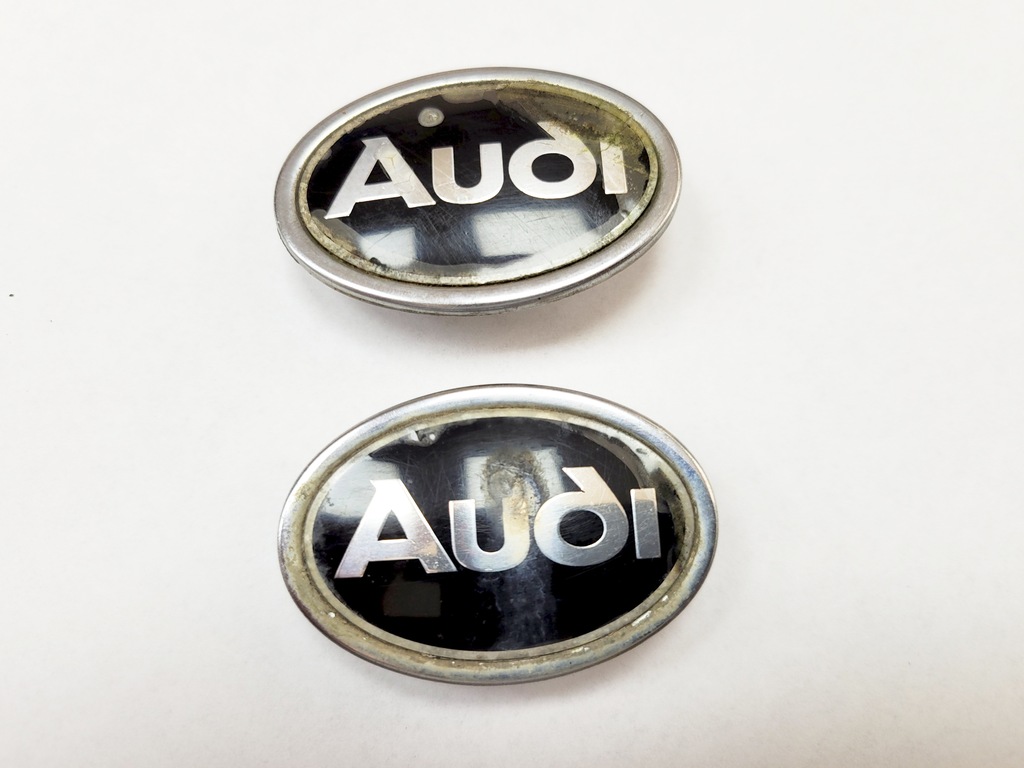 ZNACZEK EMBLEMAT LOGO W BOK BŁOTNIK AUDI 80 90 B3 B4 100 C4 A4 B5 A6 C4 ...